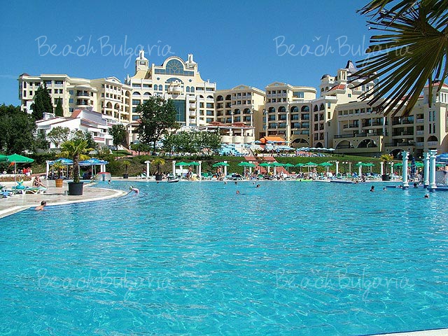 Marina Royal Palace Hotel in Duni: online booking, prices and reviews ...