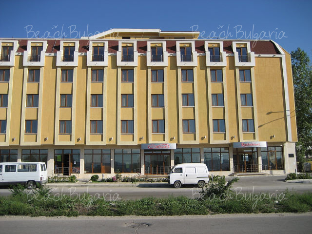 Adamo Hotel in Varna: online booking, prices and reviews ...