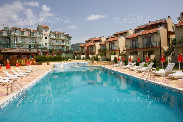 Yalta Resort Village in Sunny Beach: online booking, prices and reviews ...