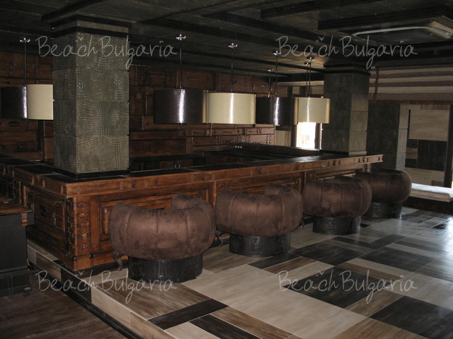 Royal Castle Hotel in Elenite: online booking, prices and reviews ...