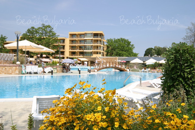 Magnolias Hotel in Primorsko: online booking, prices and reviews ...