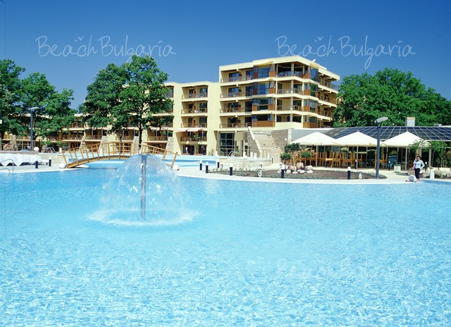 Magnolias Hotel in Primorsko: online booking, prices and reviews ...