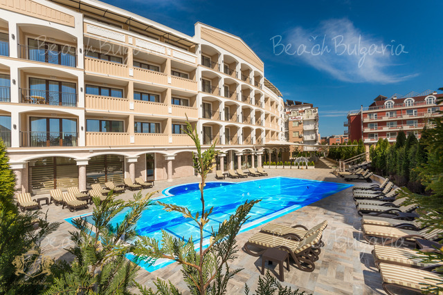 Siena Palace hotel in Primorsko: online booking, prices and reviews ...