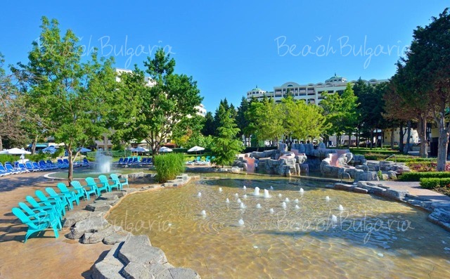 Sol Nessebar Bay in Nessebar: online booking, prices and reviews ...