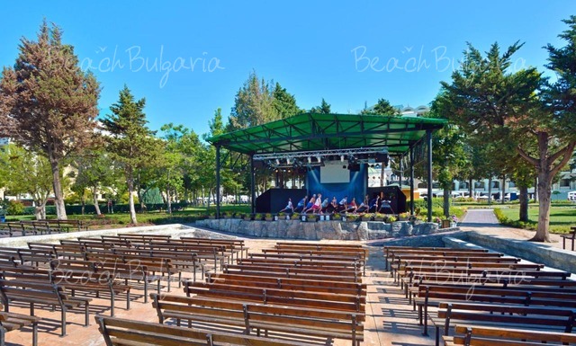 Sol Nessebar Bay in Nessebar: online booking, prices and reviews ...